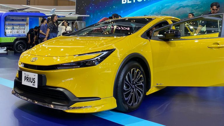 GIIAS 2024 All New Toyota Prius - Jual Velg Mobil Harga Terbaik